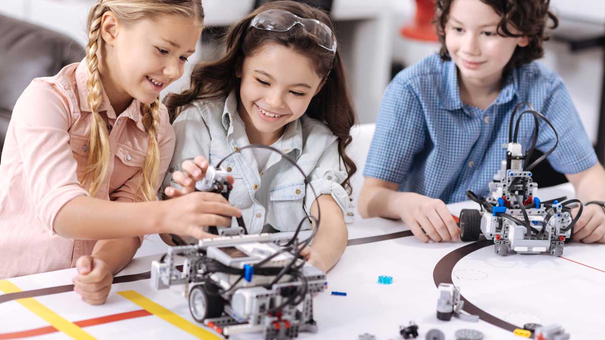 Stages de programmation robotique "Robomake" - Robogenie